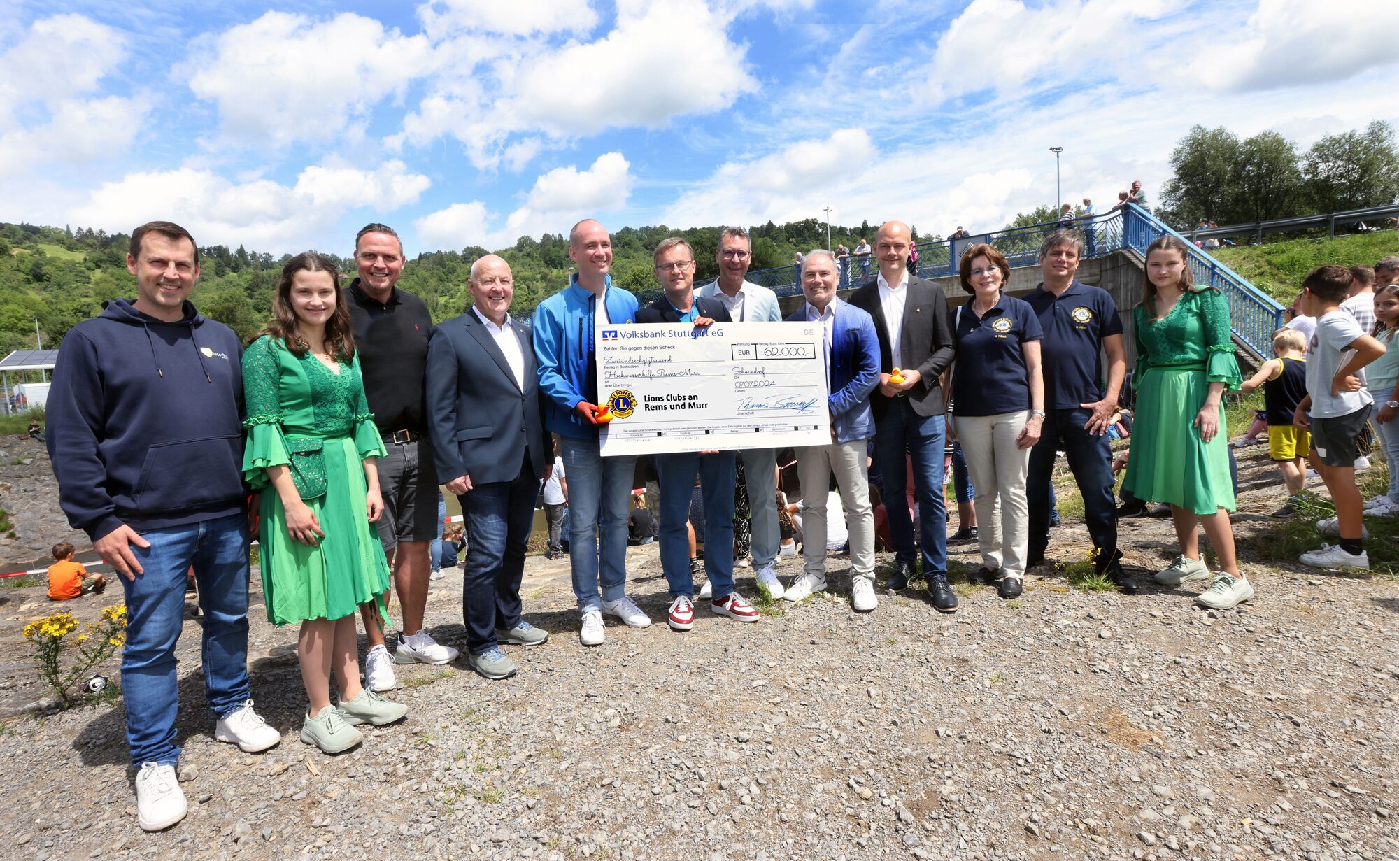Brunnenfest in Winterbach: 71.000 Euro Hochwasser-Spende von den Lions ...
