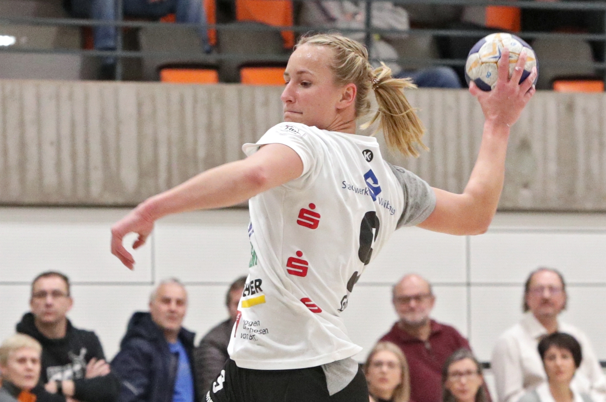 Eine Schwaikheimerin spielt künftig in der 1. Handball-Bundesliga ...