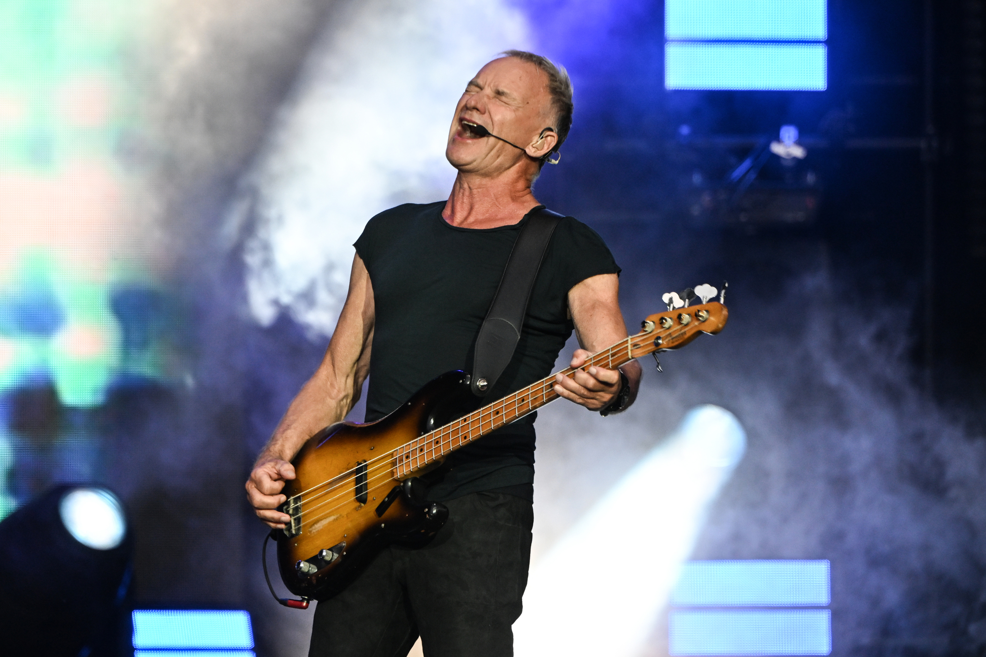 Sting begeistert bei den Jazz Open: Diese Hits spielte die Legende in ...