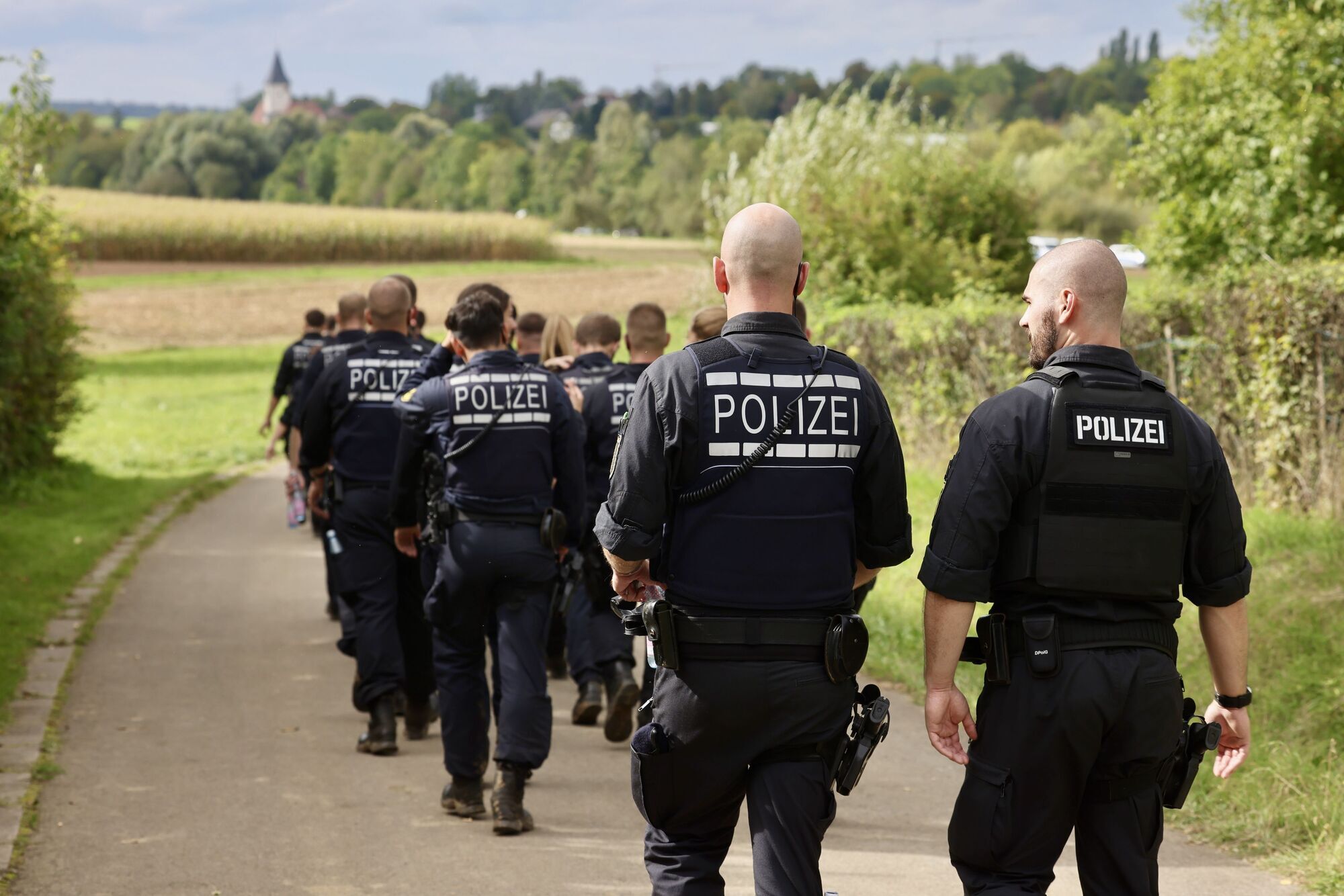 Tötungsdelikt Schwaikheim: Polizei durchsucht Ententeich und Wasser ...