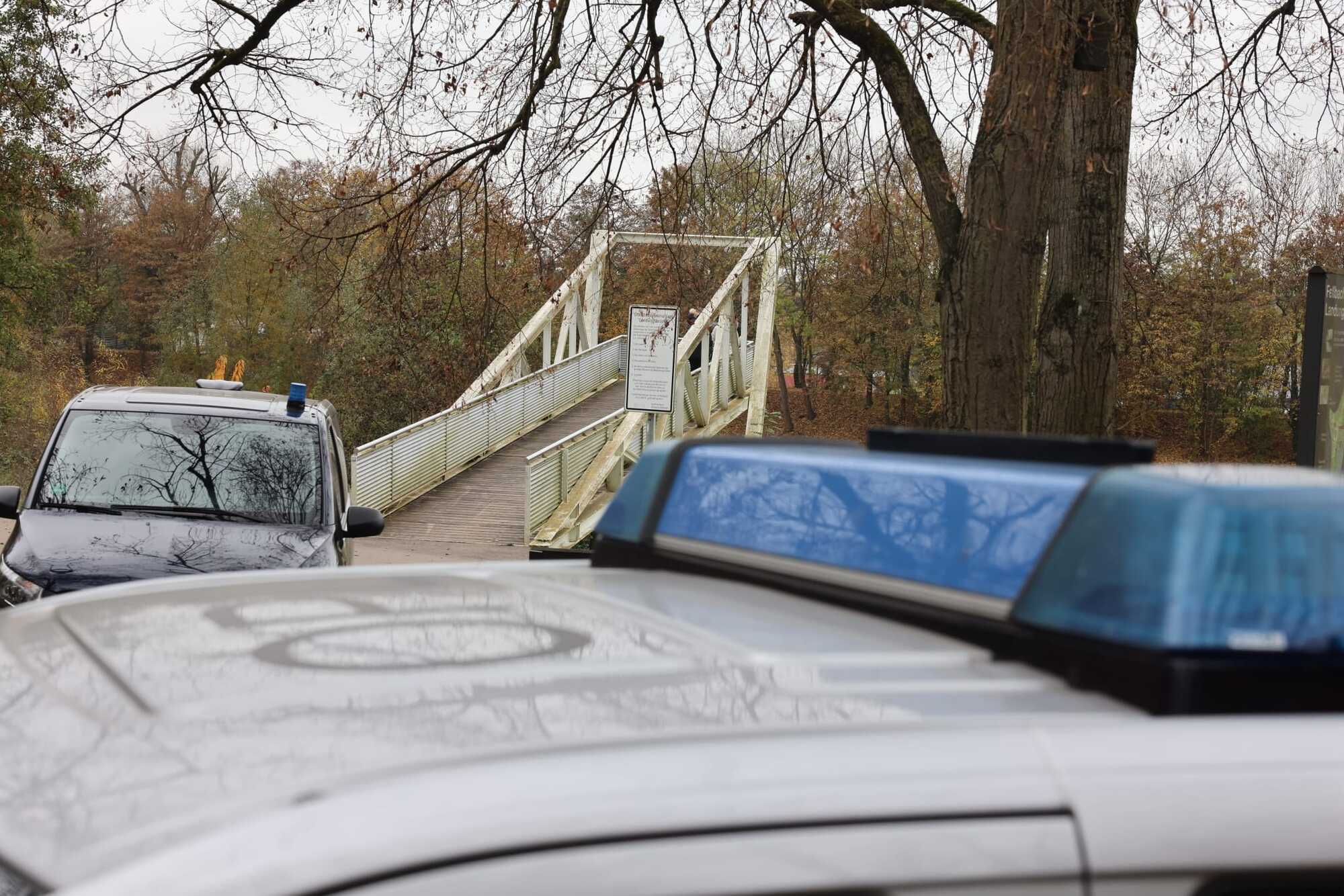 Leiche im Neckar bei Oeffingen: Polizei startet Zeugenaufruf mit Bild ...