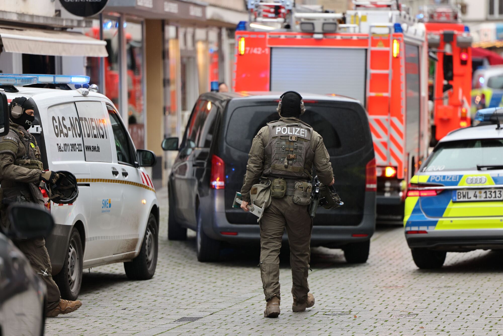 Brand mit zwei Toten in Esslingen: Polizei spricht von Schüssen - Nachrichten aus Stuttgart ...