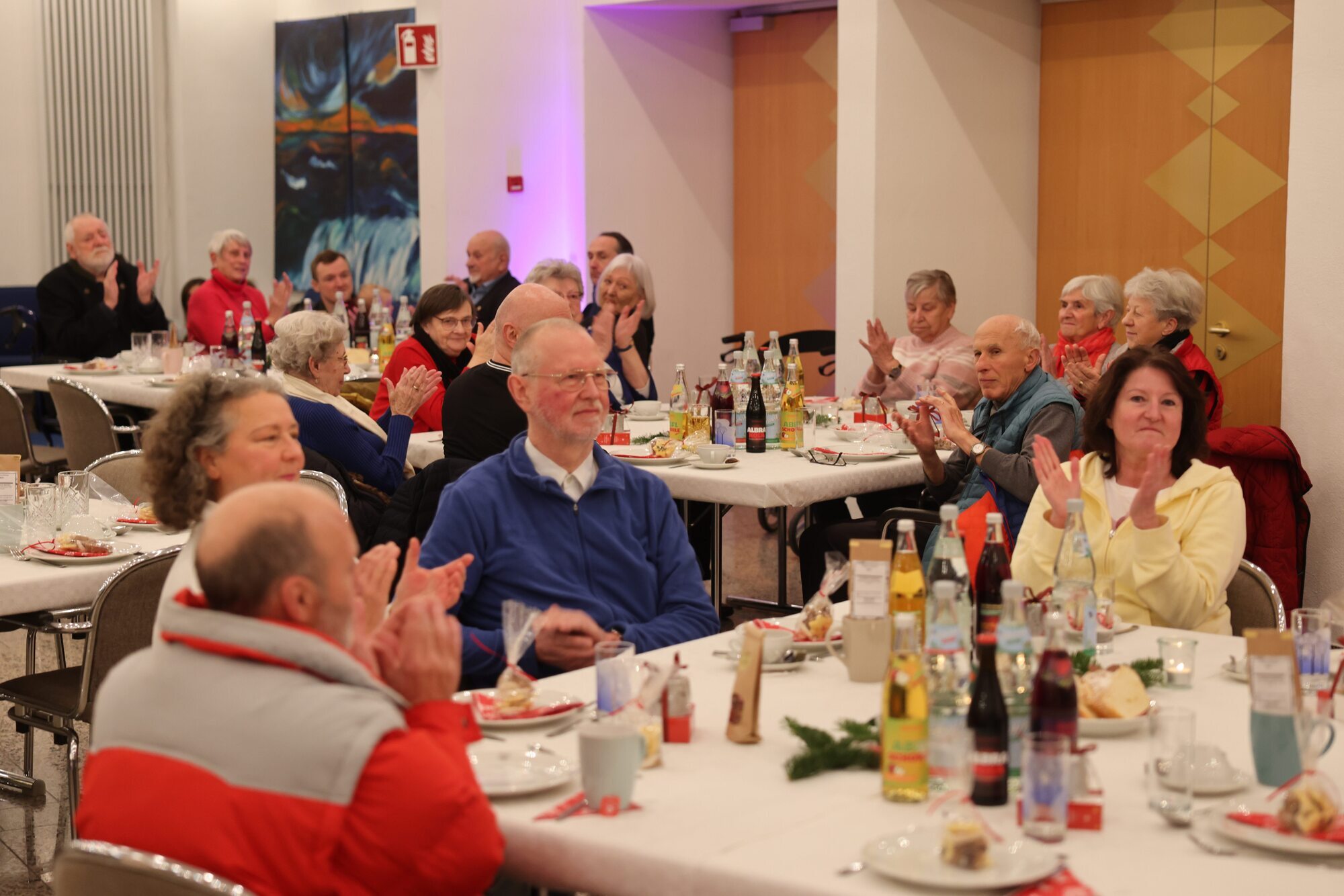 Gelungene Premiere: "Heilig Abend nicht allein" in Plüderhausen - Nachrichten aus Plüderhausen ...