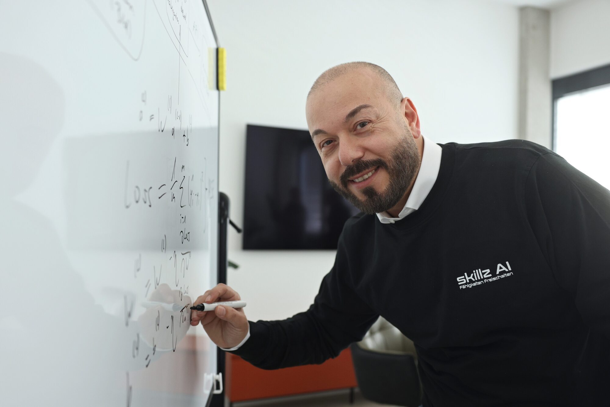 Start-up-Unternehmen in Schorndorf: Wie skillz AI die Angst vor KI ...