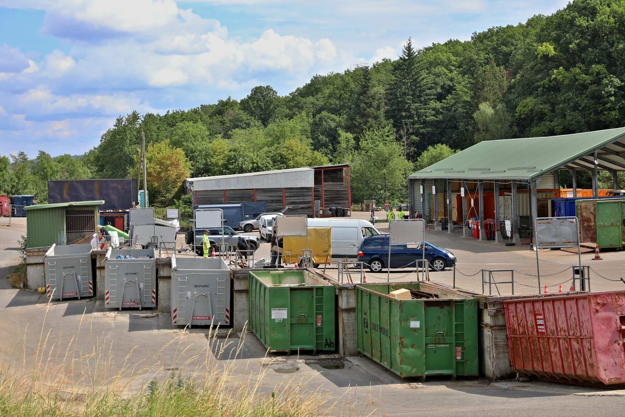 AWRM-Streik am Donnerstag (13.3.): Diese Entsorgungszentren bleiben ...
