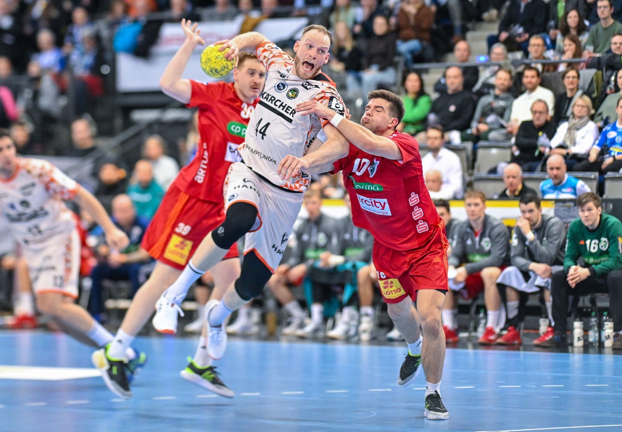 TVB-Trainer Schweikardt fordert gegen Eisenach mehr Mut von seinen Spielern - TVB Stuttgart ...