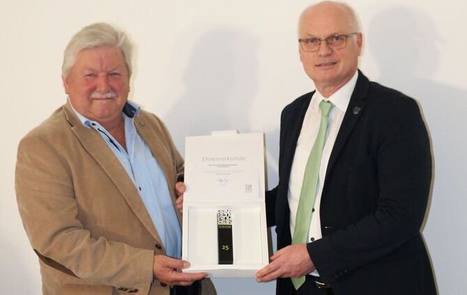 Karl-Heinz Siegle: Seit 25 Jahren Gemeinderat - Nachrichten aus ...