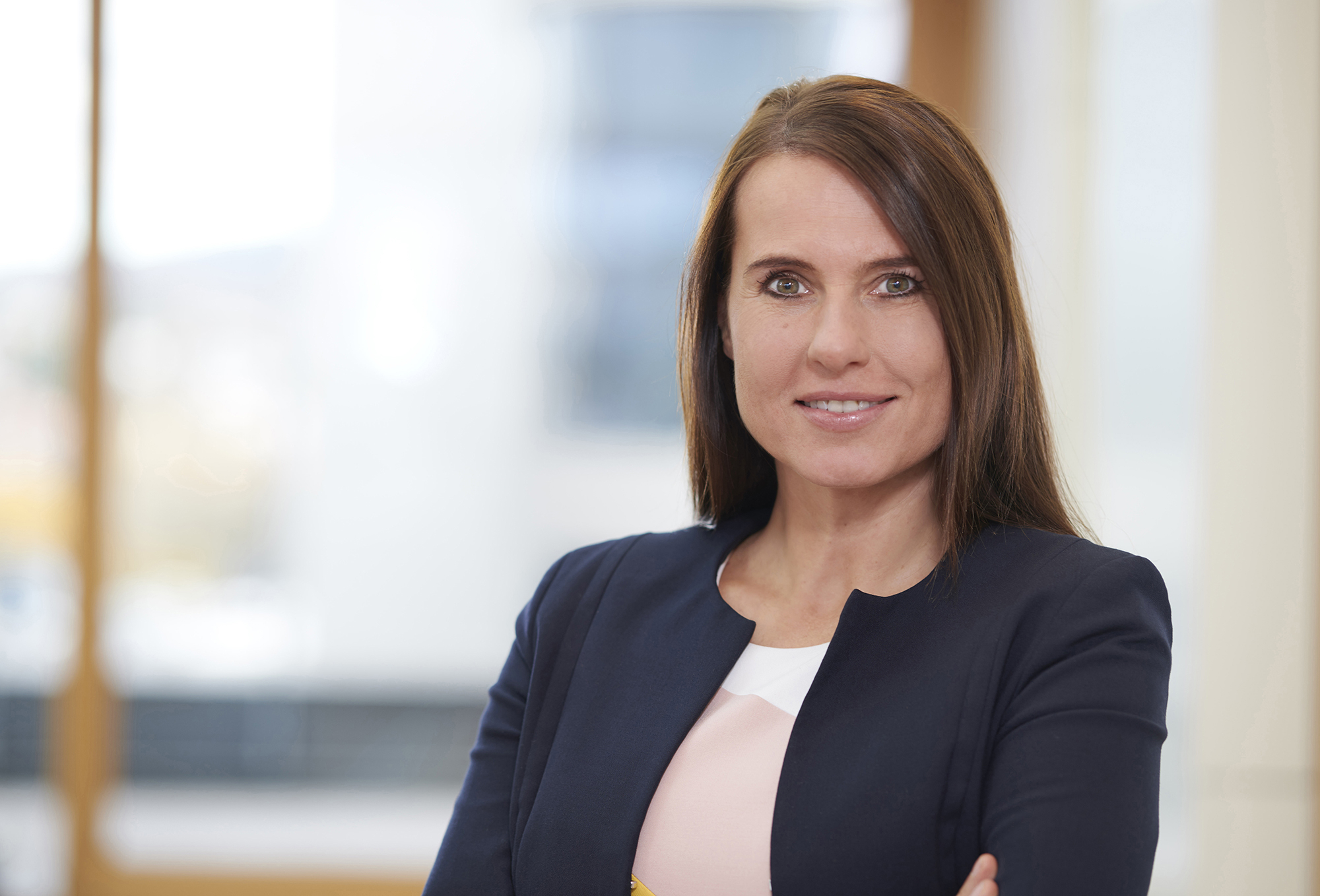 Börsen-Talfahrt: Ruhe bewahren, rät Kristina Becker von der Volksbank ...