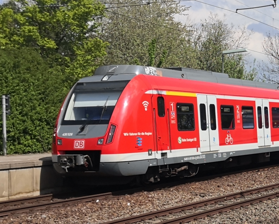 Stuttgart: 18-Jähriger zieht Notbremse in S-Bahn der Linie S2 ...