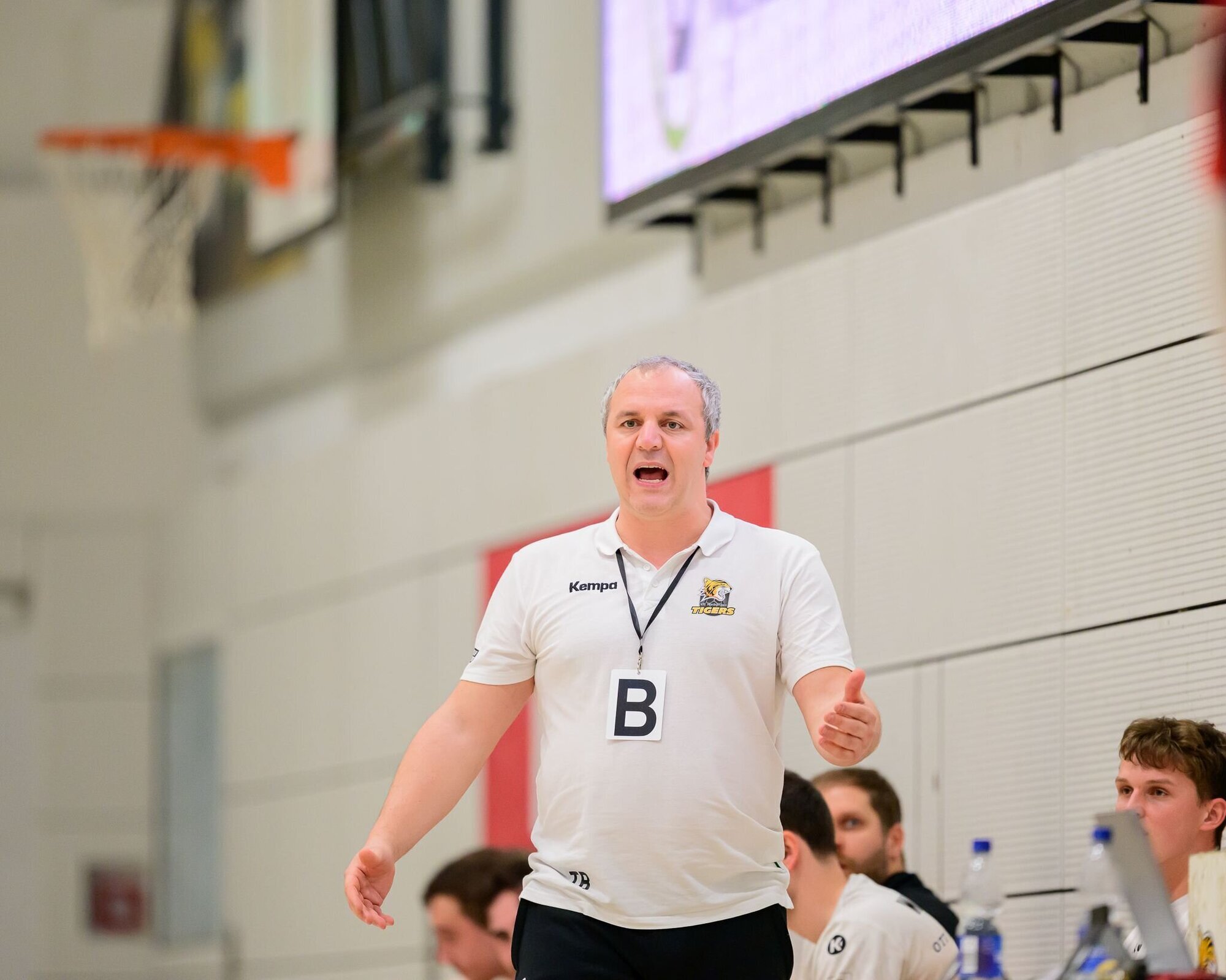 Durchwachsene Bilanz der VfL-Handballer: Trainer Tim Baumgart fordert ...