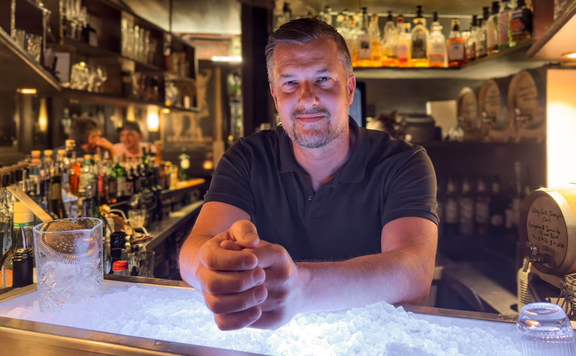 Szene-Bar in Stuttgart, Idylle in Berglen: Passt das, Knud Scheibelt ...