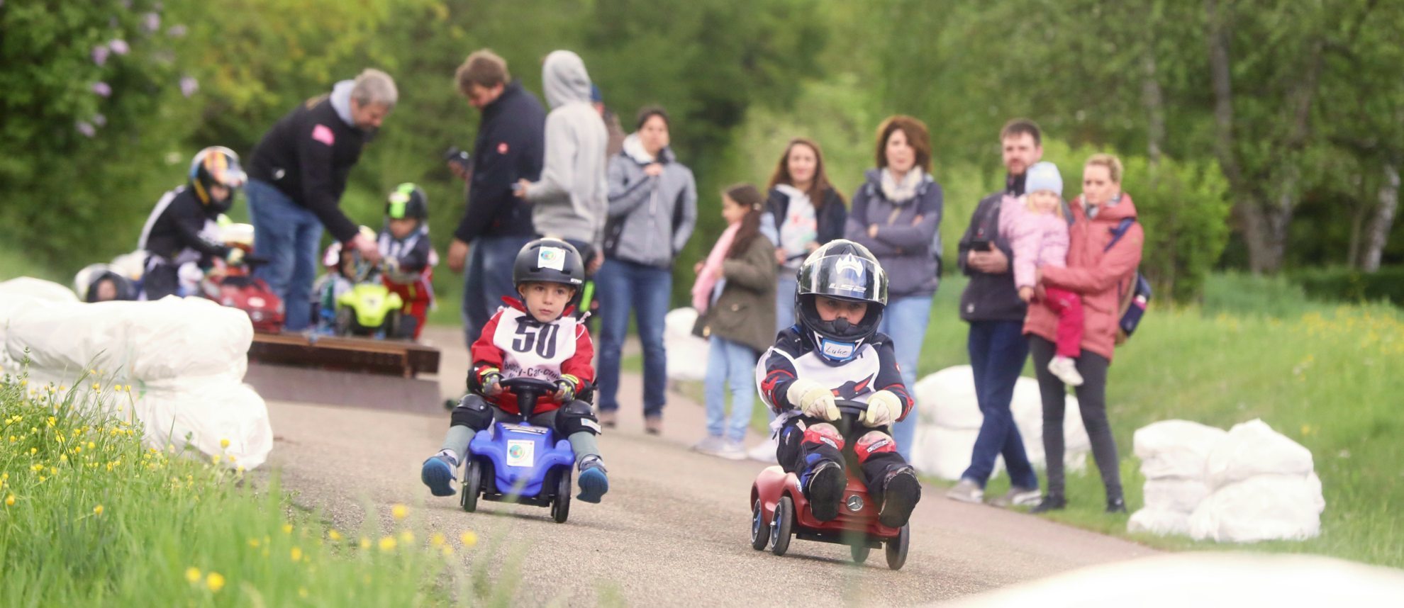 BCF Racing: Rennfahrer auf Bobby-Cars - Nachrichten aus Urbach ...